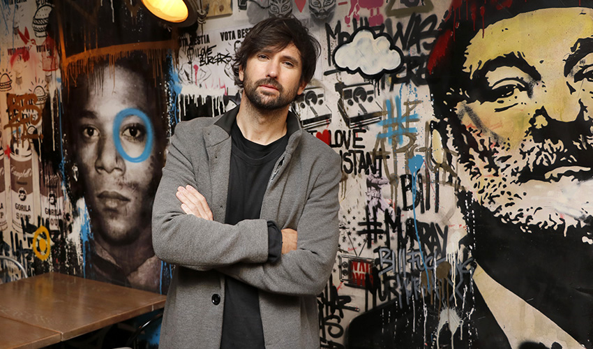 David Otero revisa su trayectoria rodeado de amigos, en el nuevo disco ...