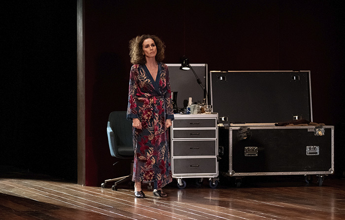 Teatro en Madrid: Silvia Munt dirige a Ana Belén en la obra "Eva contra ...